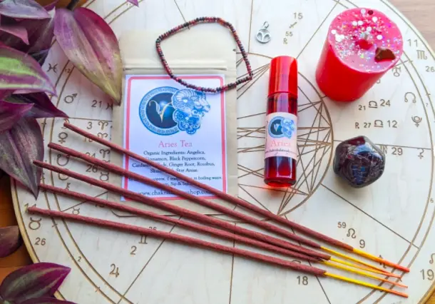 15 BEST DIVINATION SUBSCRIPTION BOXES FOR WITCHES AND NOT