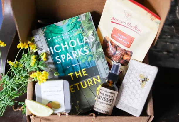 13+ BEST HOLISTIC SUBSCRIPTION BOXES TO IMPROVE YOUR LIFE ...